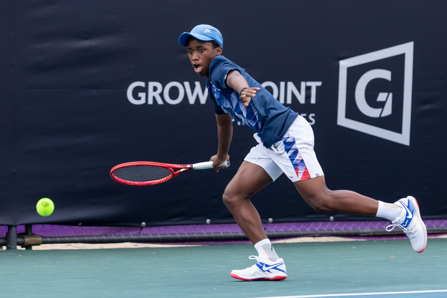 Montsi eases into second round in Paris - Tennis South Africa