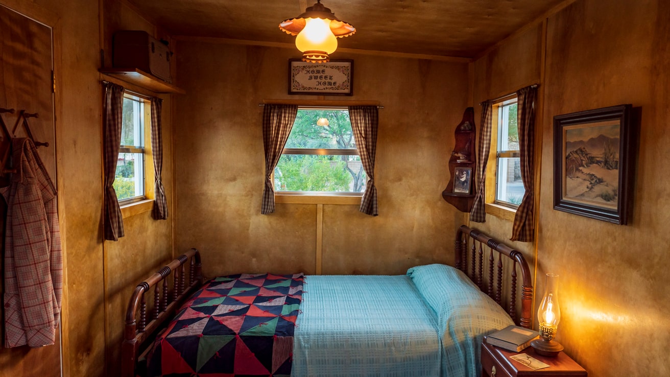 Kim Stringfellow - JACKRABBIT HOMESTEAD - Printed Matter