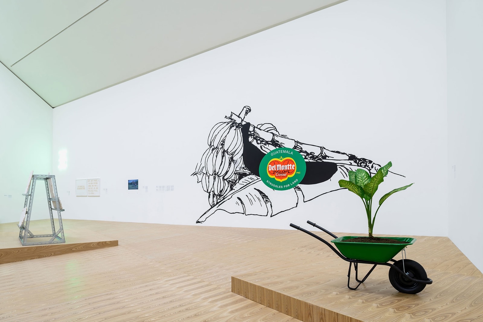 RECORRIDO COMENTADO CON MINERVA CUEVAS - Museo Jumex