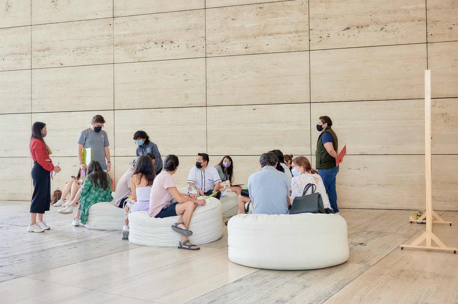 Todo lo que siempre quisiste saber de arte contemporáneo: “Chica, ¿qué dices?” - Museo Jumex